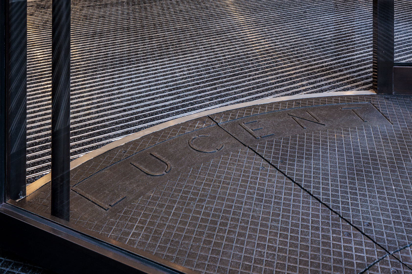 Wayfinding at Lucent W1| DNCO